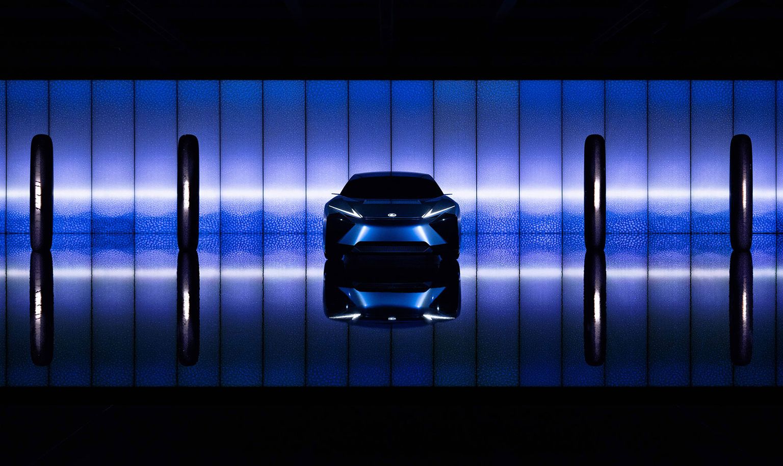 THE NEXT GENERATION OF “TIME" / Discover the Global World of Lexus