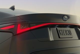 Lexus IS / Discover the Global World of Lexus