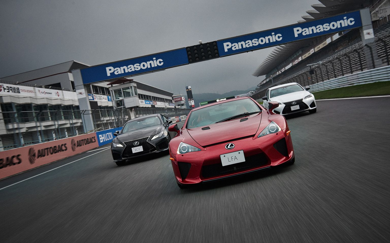 Intersection of Automotive Legacies / Discover the Global World of Lexus