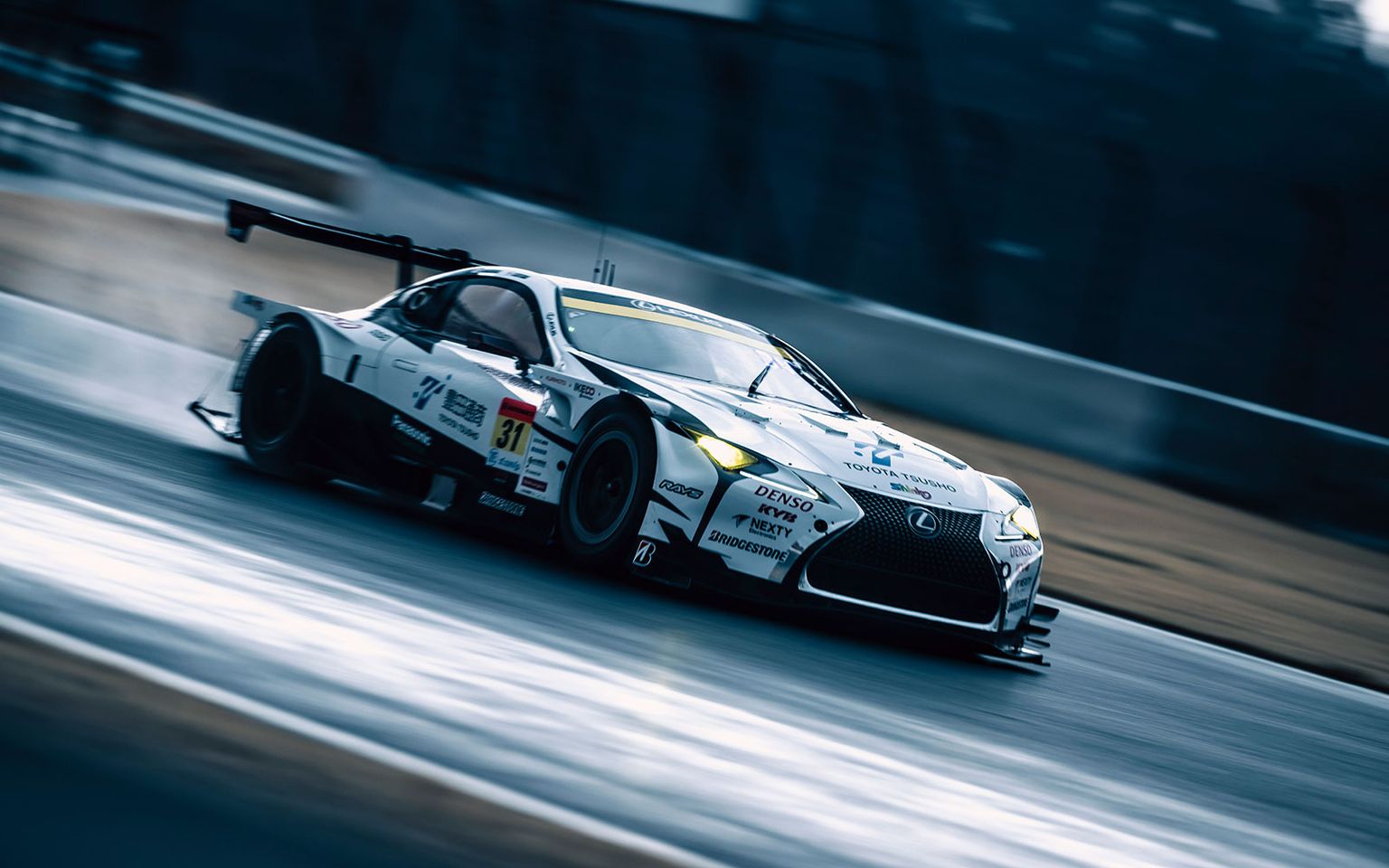 The Races / Discover the Global World of Lexus