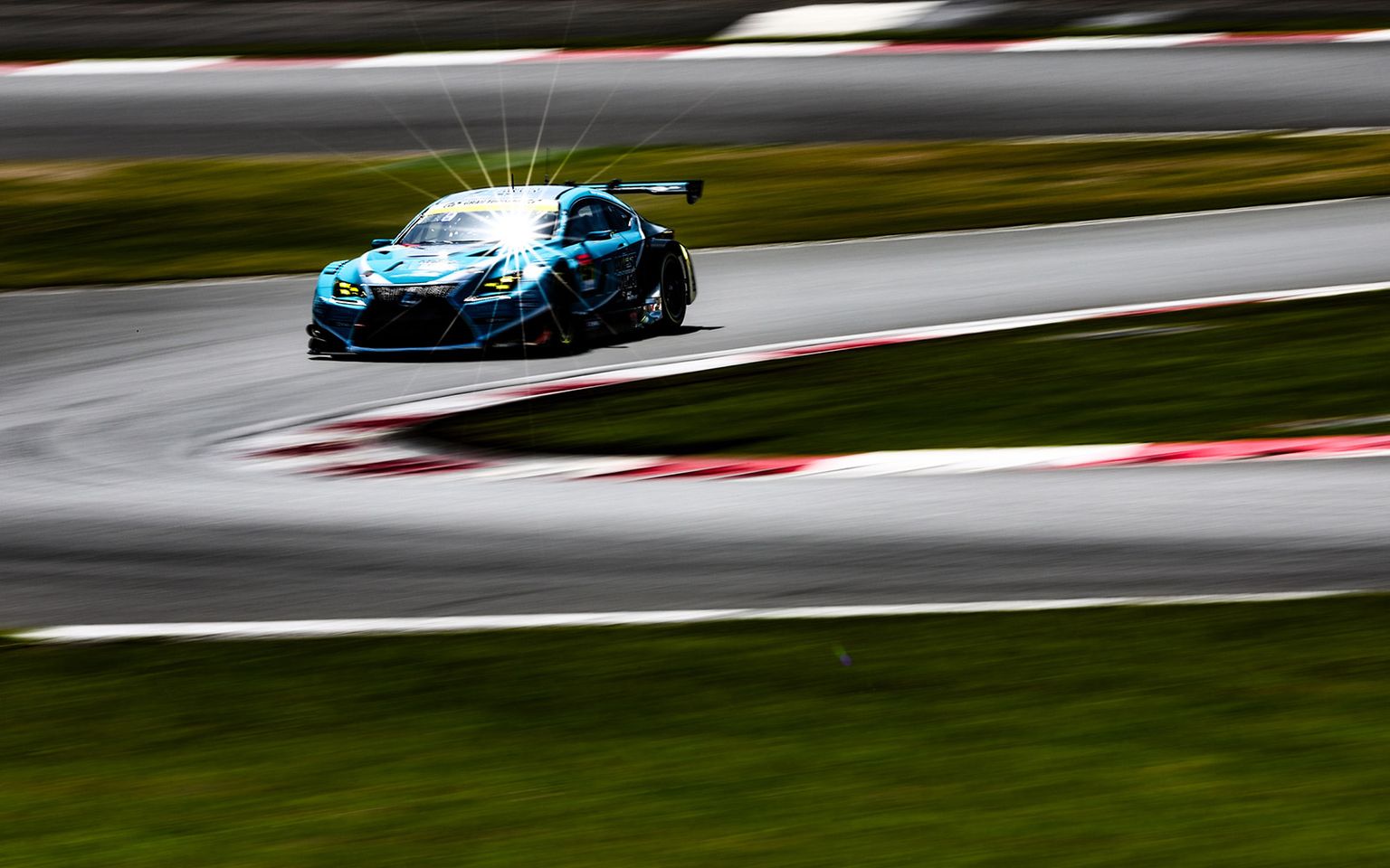 The Races / Discover the Global World of Lexus