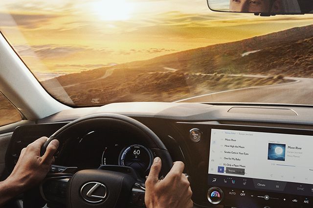 Lexus RX / Discover the Global World of Lexus