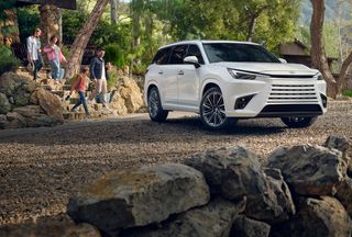 Lexus TX / Discover the Global World of Lexus