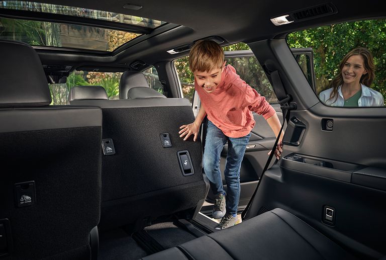 Lexus TX / Discover the Global World of Lexus