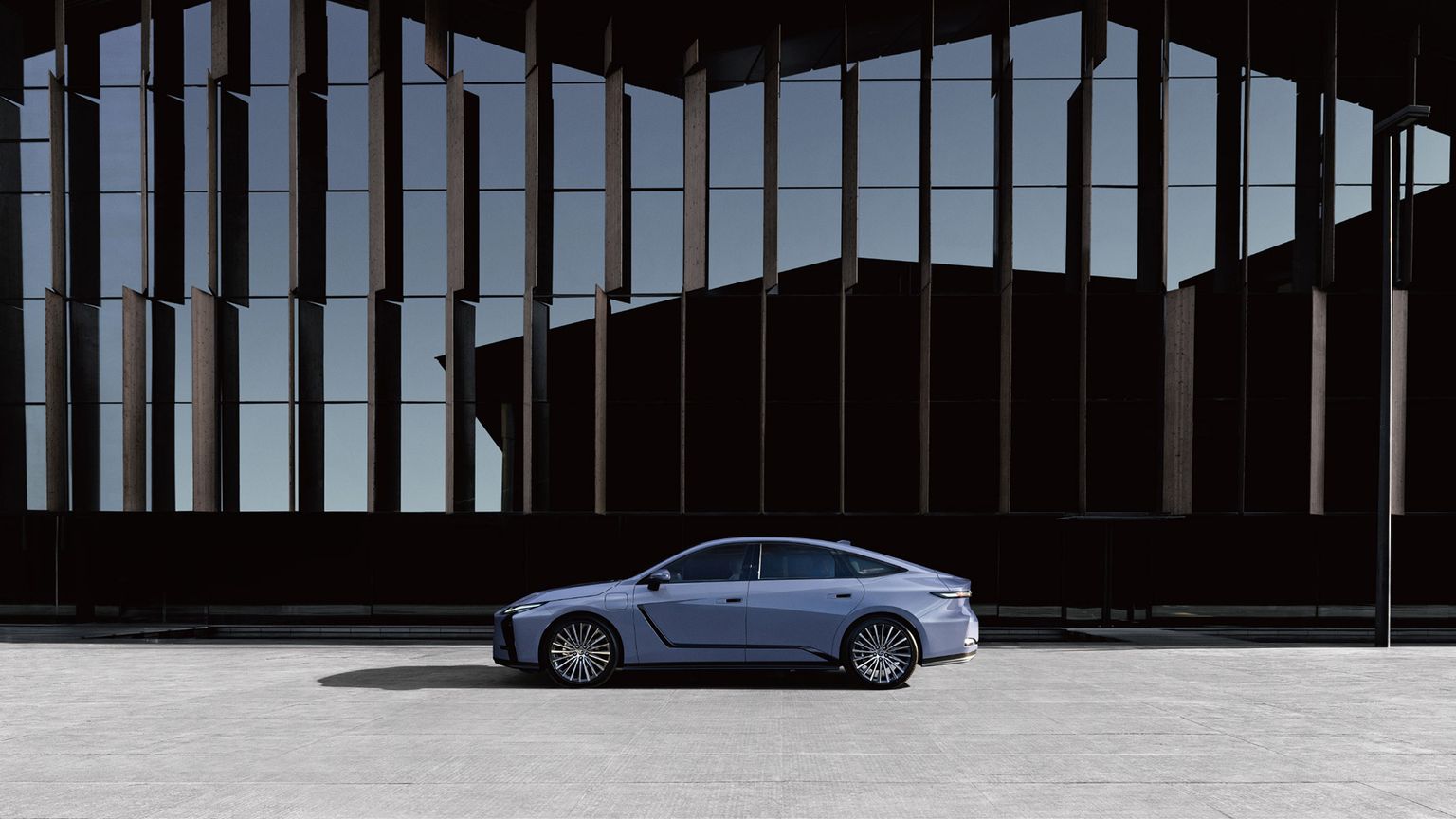 Lexus ES / Discover the Global World of Lexus
