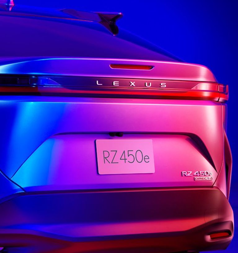 Lexus Electrified: A Bold New Direction / Discover the Global World of ...