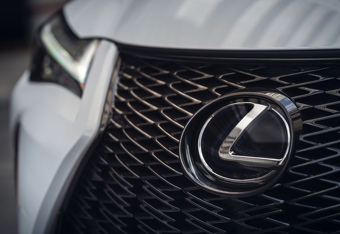 Lexus UX / Discover the Global World of Lexus