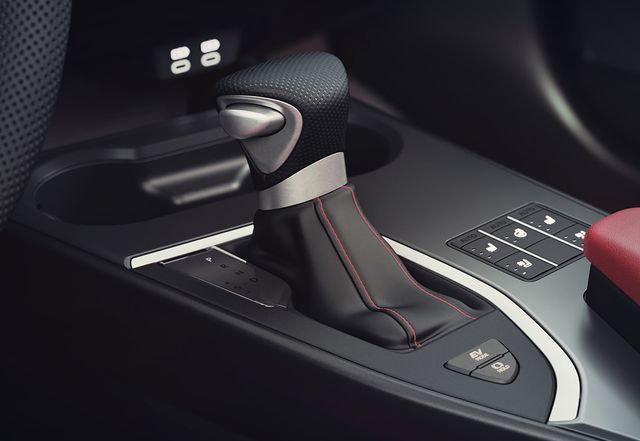 Lexus UX / Discover the Global World of Lexus