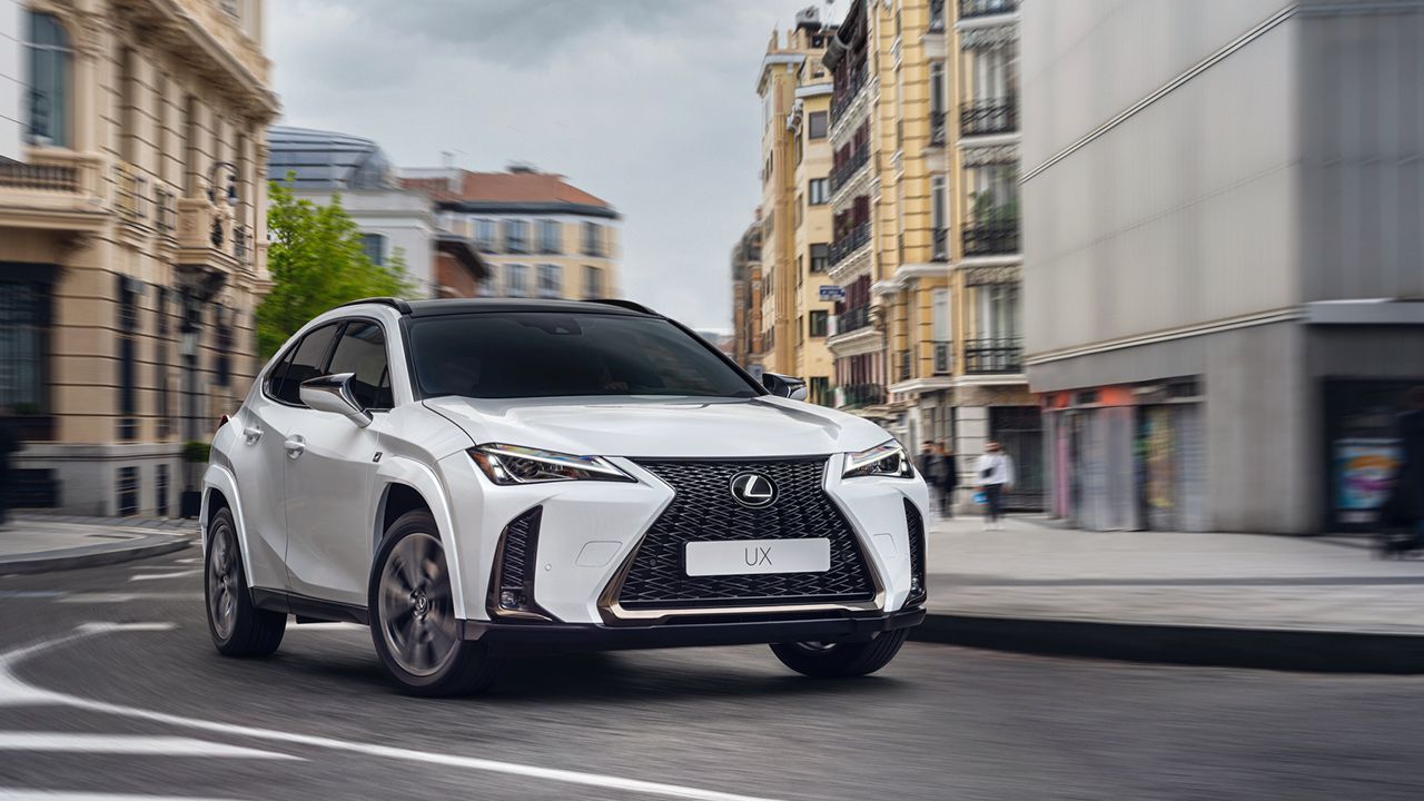 Lexus UX / Discover the Global World of Lexus