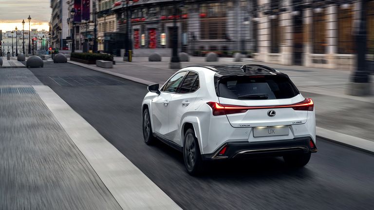 Lexus UX / Discover the Global World of Lexus