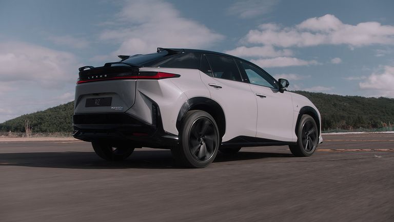 Lexus RZ / Discover the Global World of Lexus