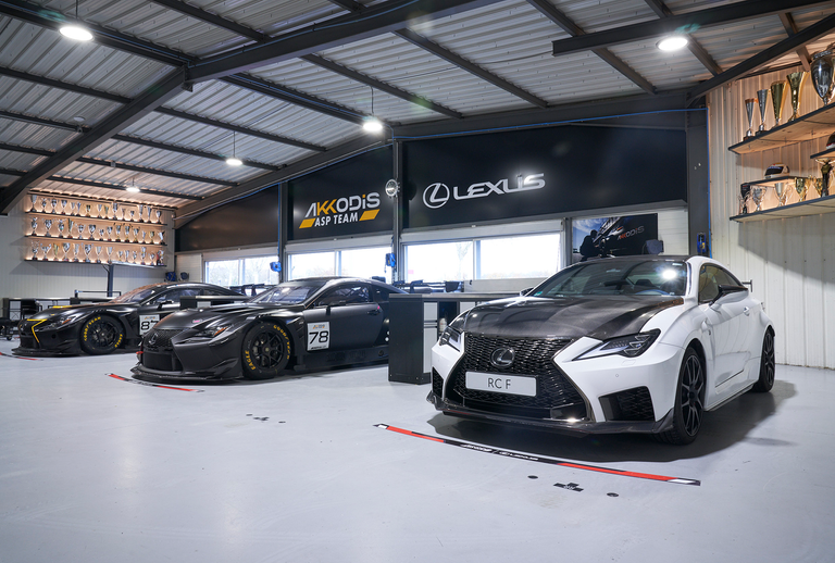 The Ultimate Laboratory for engineering / Discover the Global World of ...